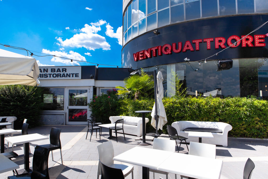 Chi Siamo - Ventiquattrore Modena - Cafe - Bar - Restaurant